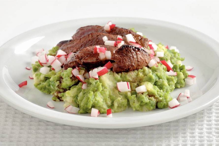Steak with garden pea puree - Recipe Guide