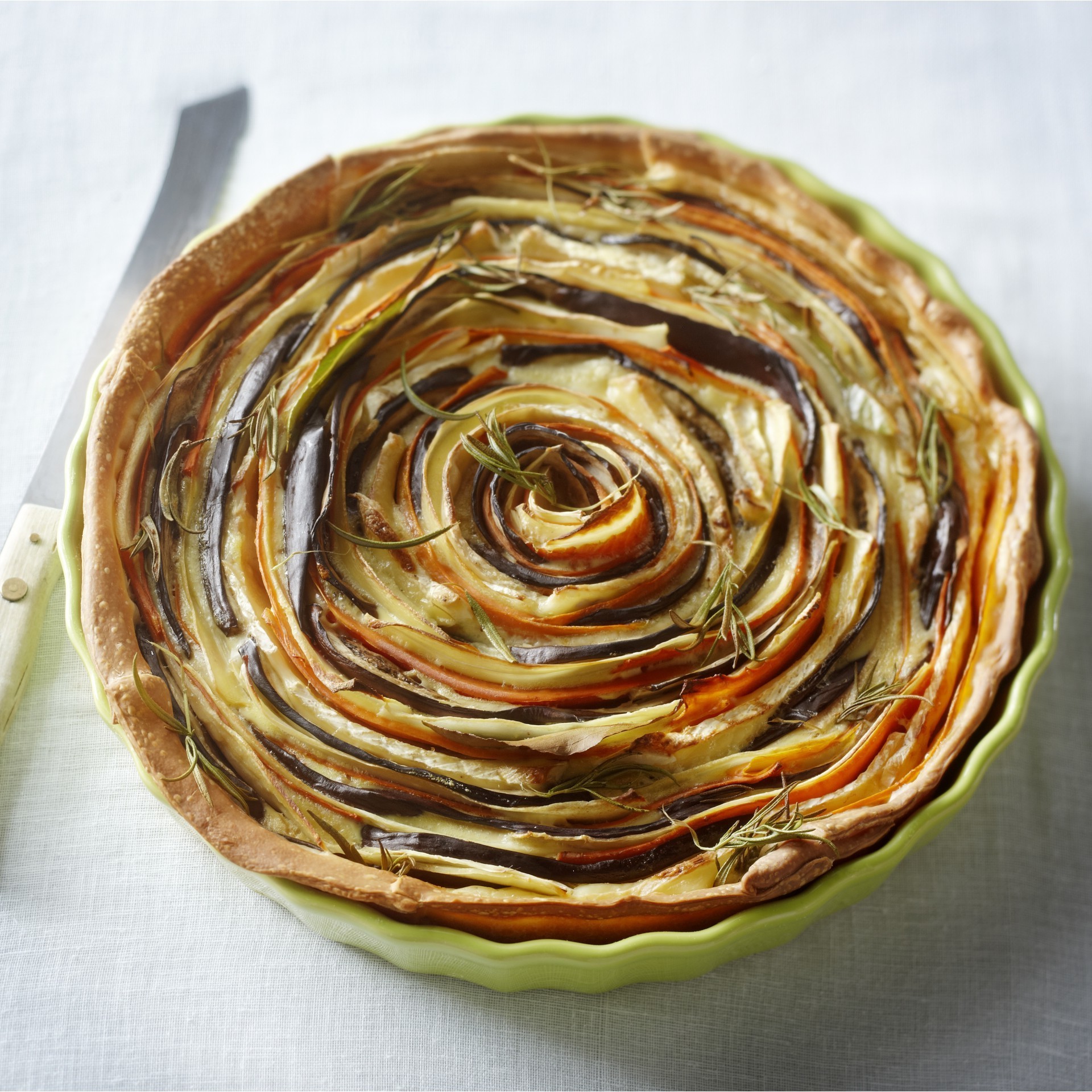 Spiral pie with carrot, parsnip and eggplant - Recipe Guide